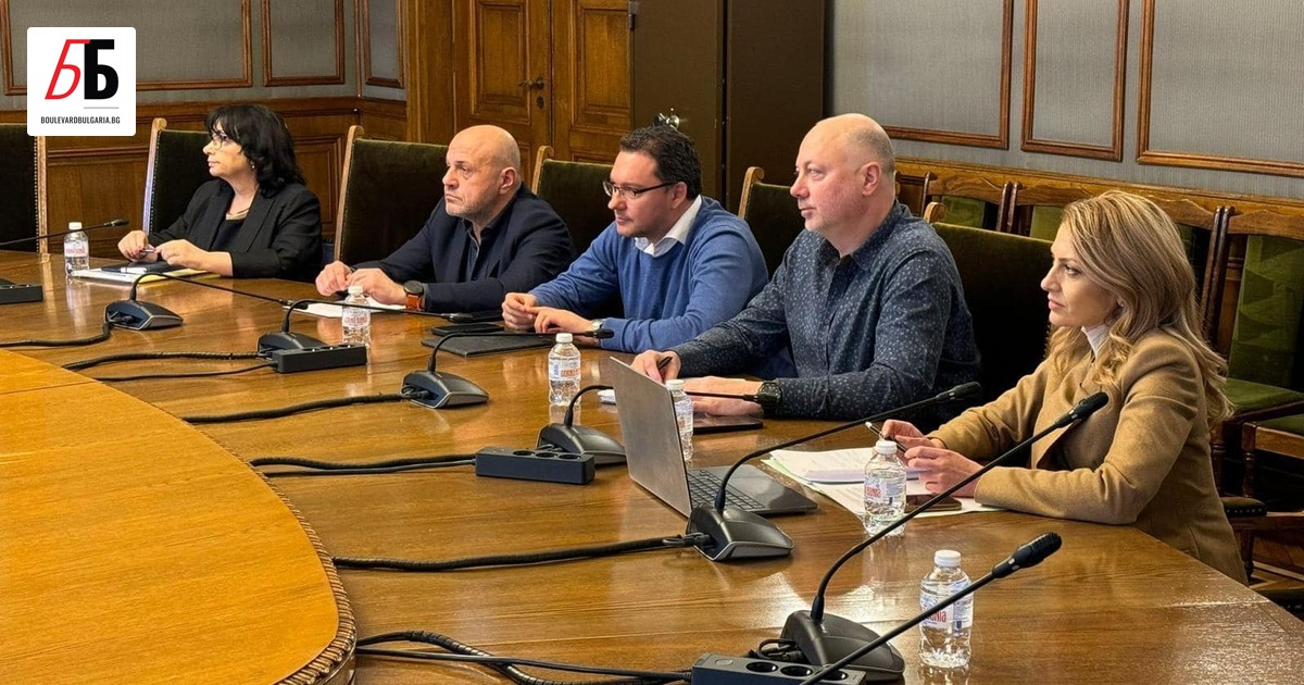 Преговорите за кабинет продължават Важно днес Булевард България