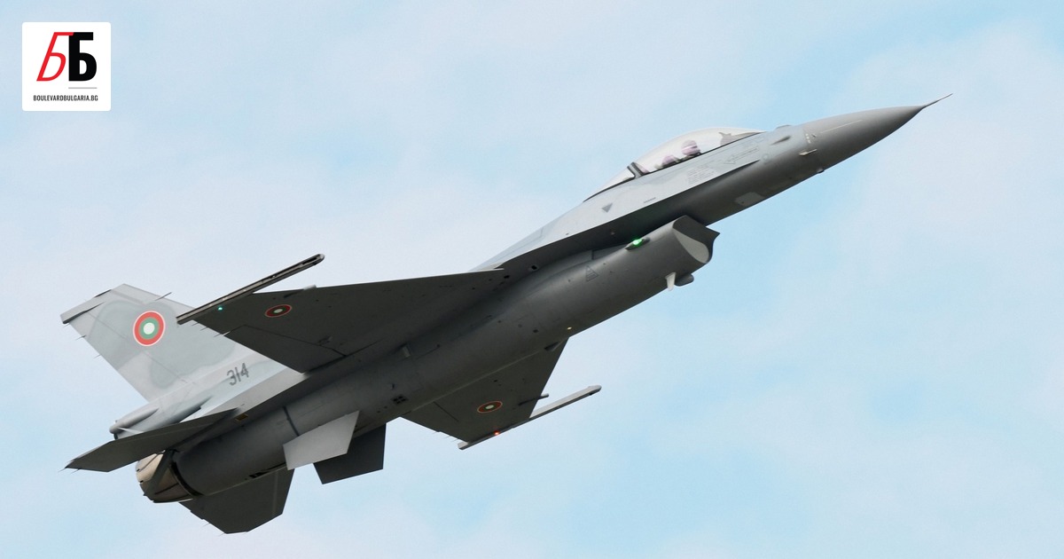 Два български F-16 направиха учебни полети на Летище София - Важно днес ...